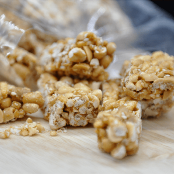 新荣辉花生糖 IPOH SIN WENG FAI SALTED PEANUT CANDY - Yen Food Solutions